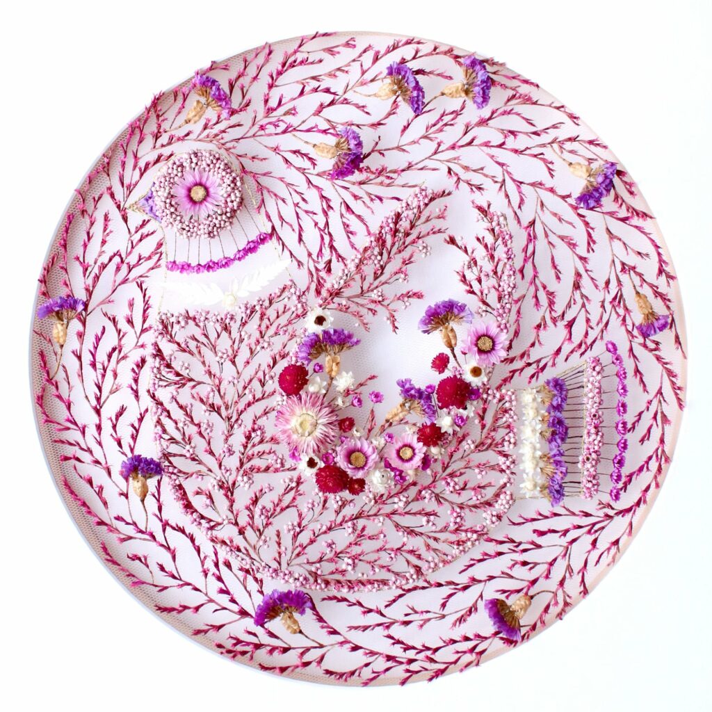10 Wonderful Pictures Of Olga Prinku's Blossom-Infused Embroidery Art ...