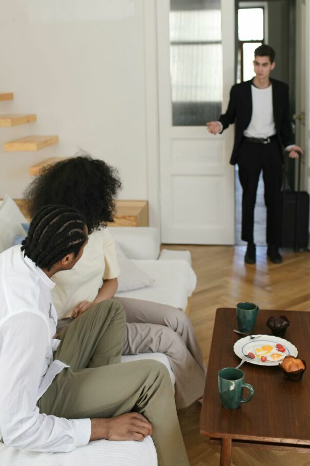 25 People Share Their Experiences Of Falling Out With A Close Friend ...