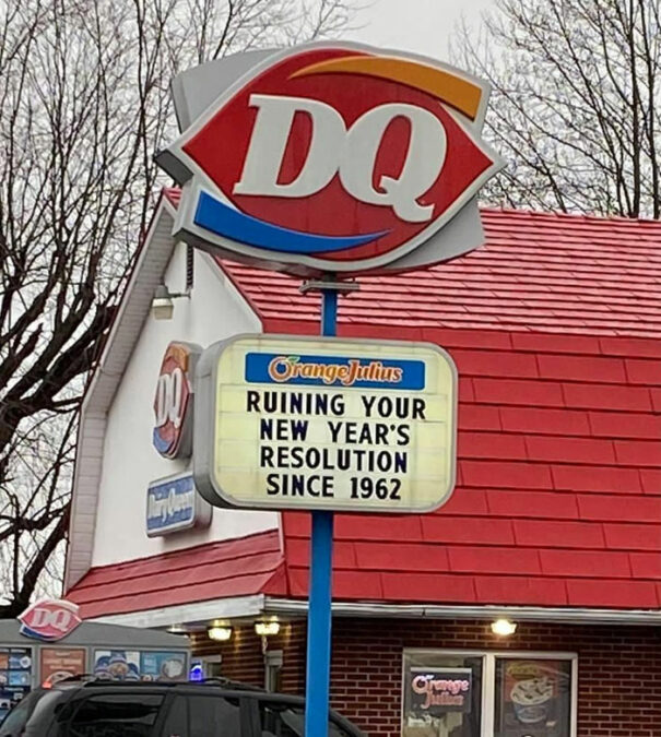 35 Of The Most Unusual And Hilarious Warning Signs Shared In This ...