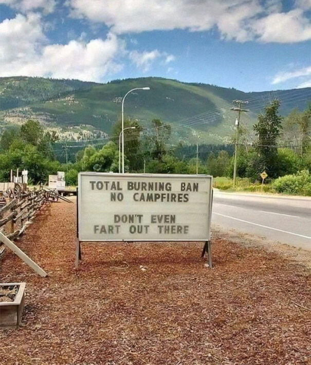 35 Of The Most Unusual And Hilarious Warning Signs Shared In This ...