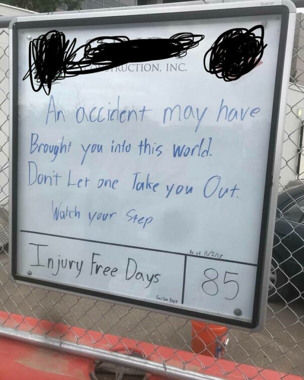 40 Of The Funniest Pics Of People Who Were “Idiots At Work” | DeMilked