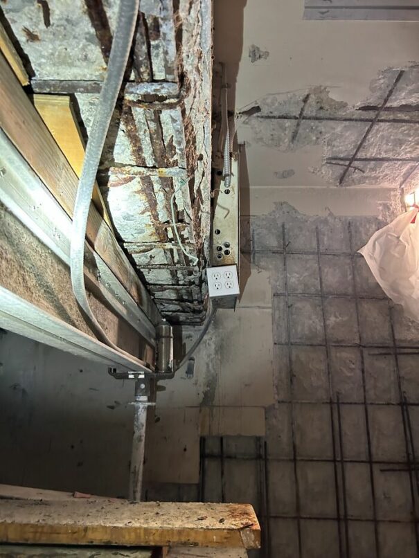 25 Chaotic Disasters Spotted During Structural Inspections | DeMilked