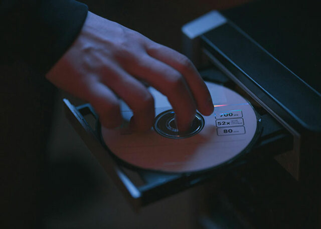 25 Common Rules People Continuously Break Because They Make No Sense ...