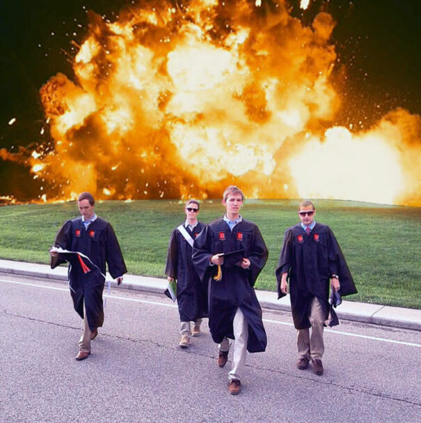 40 Unique Graduation Photos From Students With A Sense Of Humour | DeMilked