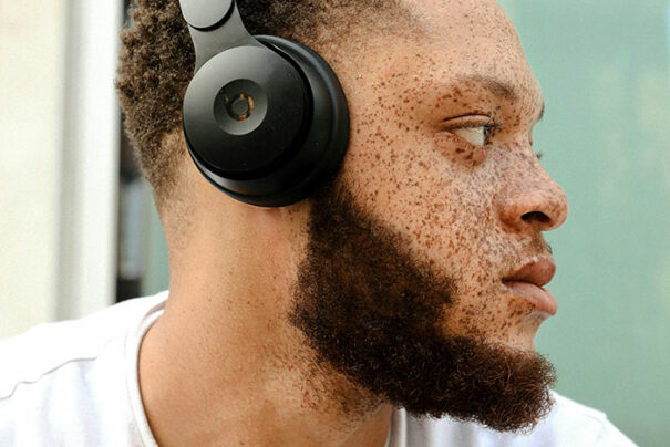 30 People Share The Most Abnormal Things About Their Bodies | DeMilked