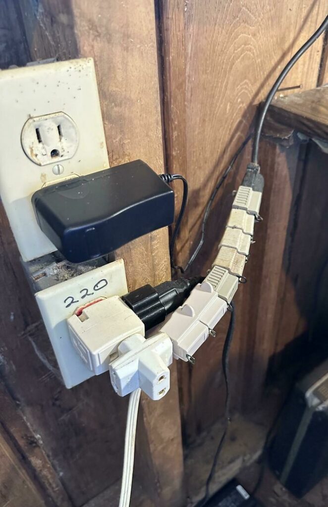 25 Photos Of Impressive ‘Redneck Engineering’ Innovations | DeMilked