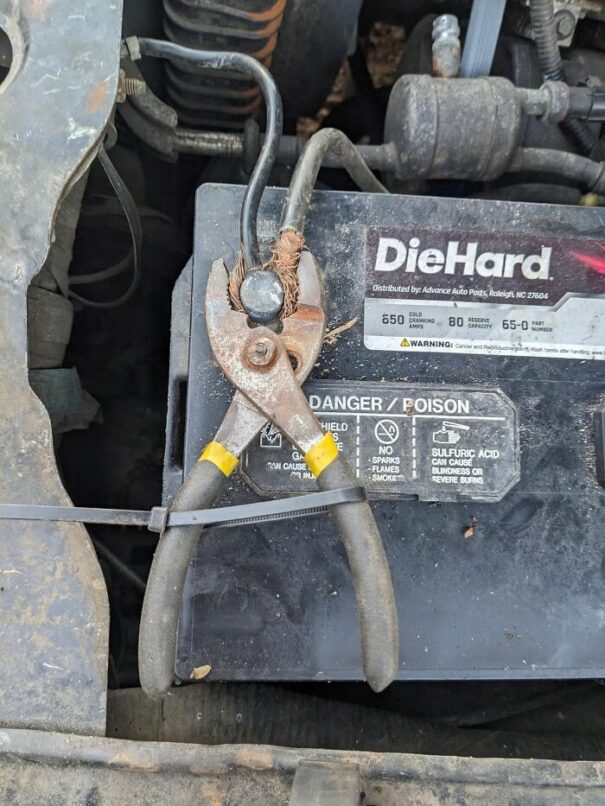 25 Photos Of Impressive ‘Redneck Engineering’ Innovations | DeMilked
