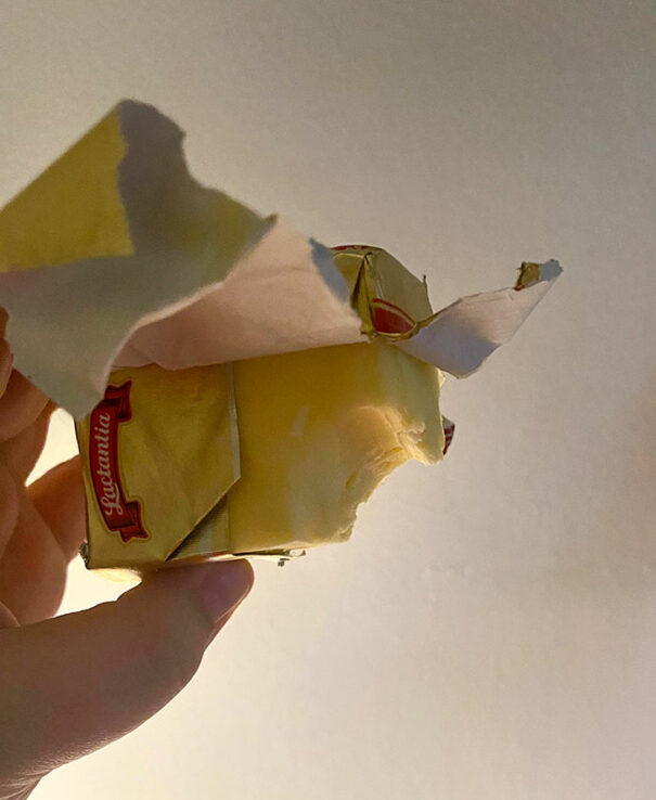 40 Irritating Behaviours From Partners That Made Someone Rethink Their ...