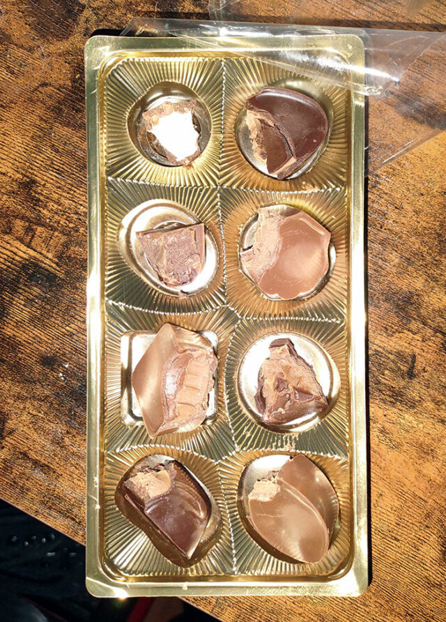 40 Irritating Behaviours From Partners That Made Someone Rethink Their ...