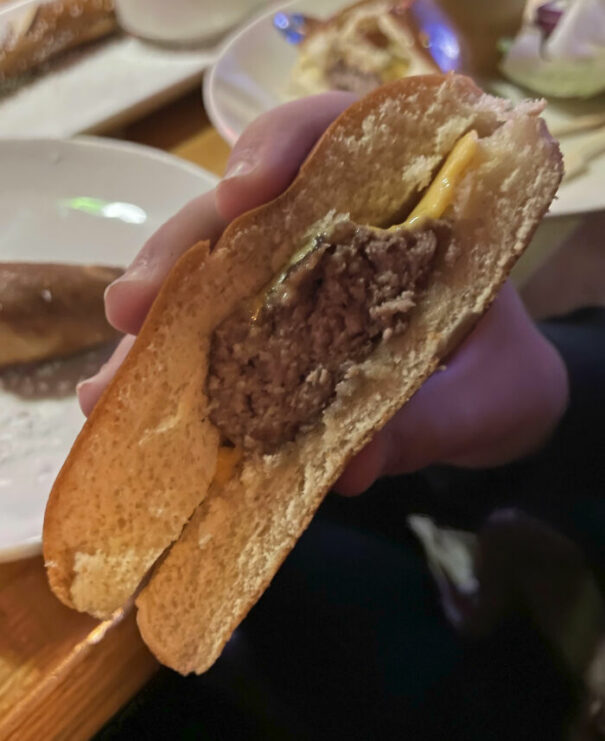 40 Food Orders That Made People Feel Scammed Of Their Hard-Earned Cash ...