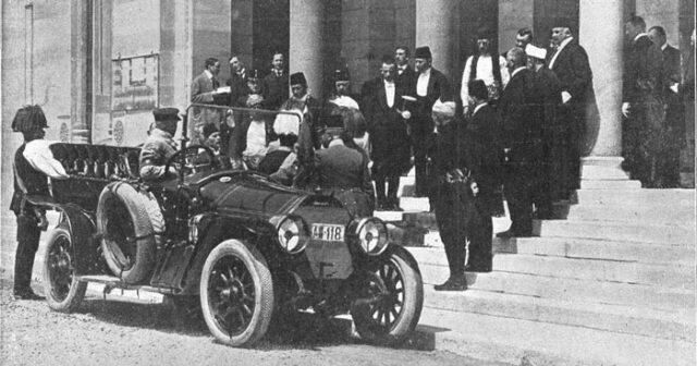 25 Of The Biggest Blunders Of All Time | DeMilked