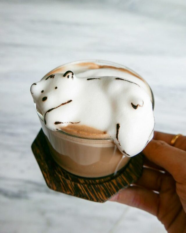 20 Amazing Sculptures And Sketches Crafted From Coffee Foam By Daphne ...