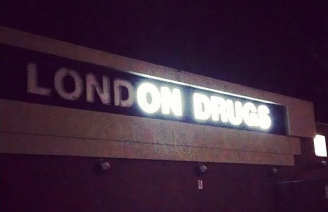 25 Neon Sign Fails That Are Pure Comedy Gold | DeMilked