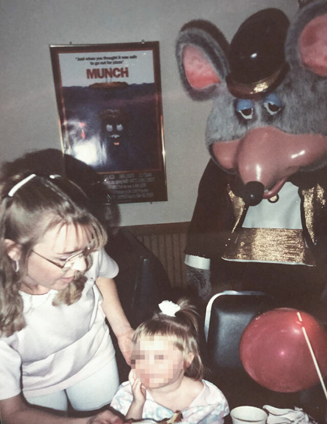 30 Bizarre Birthday Parties People Can’t Seem To Forget | DeMilked