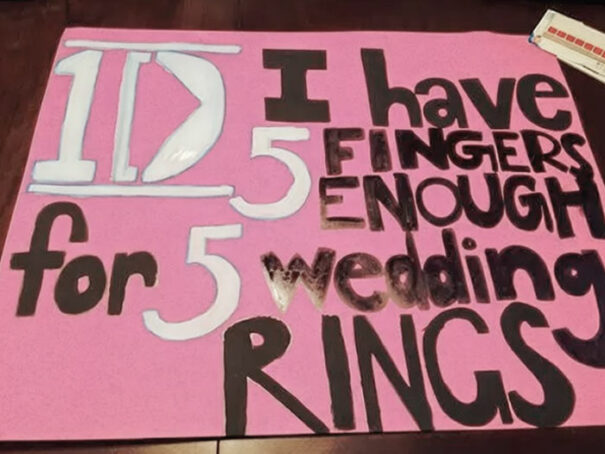 40 Funny Fan Posters That Cracked Up The Artist And The Audience | DeMilked