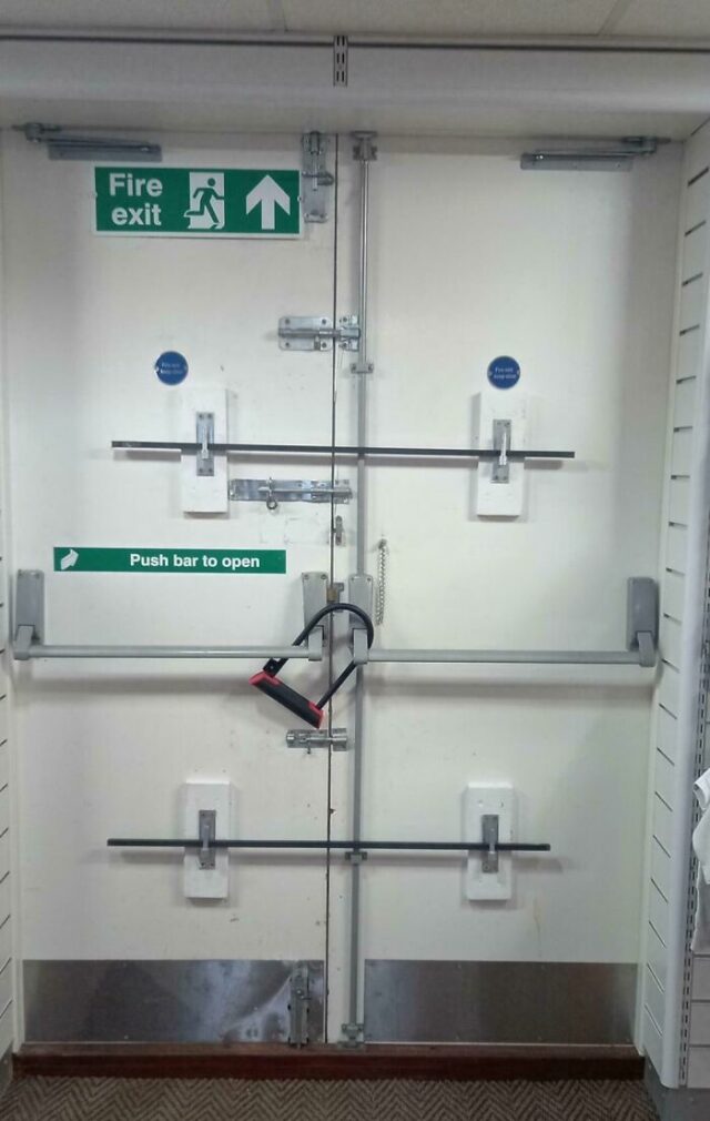 40 Examples Of Public Spaces Where Designers Made Bad Decisions | DeMilked