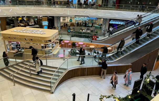 40 Examples Of Public Spaces Where Designers Made Bad Decisions | DeMilked