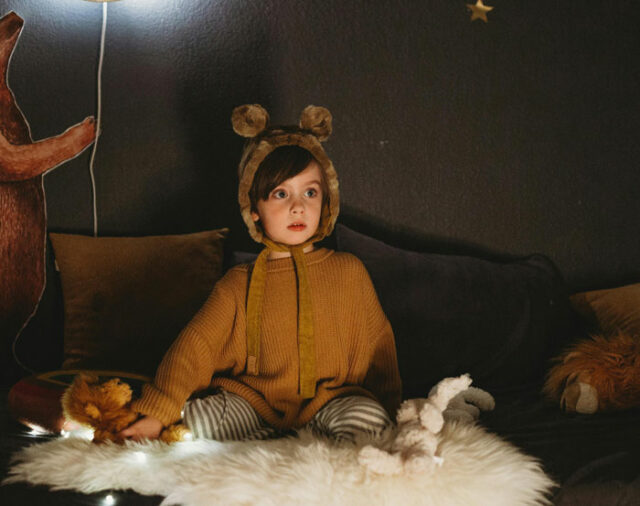 25 Of The Most Chilling Things People Have Heard From Children | DeMilked