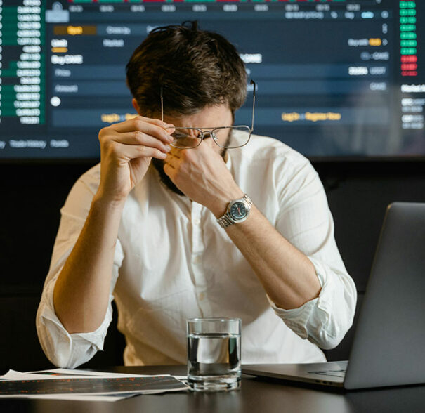 25 People Confess The Darkest Secrets Of Their Field Of Work | DeMilked