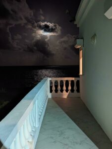 40 Hauntingly Eerie Liminal Places That Defy The Bounds Of Reality ...