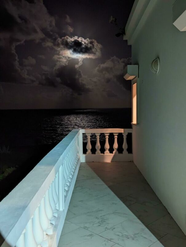 40 Hauntingly Eerie Liminal Places That Defy The Bounds Of Reality ...
