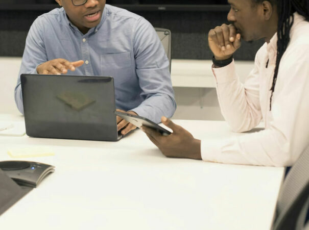 25 Red Flags To Look Out For When Attending A Job Interview | DeMilked