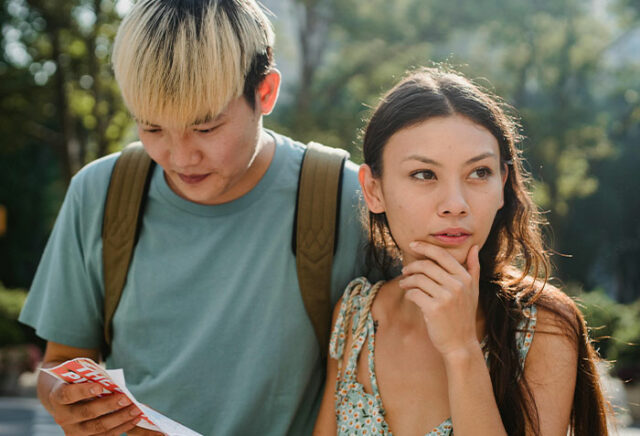25 Signs That Indicate Someone Is Of Low Intelligence | DeMilked