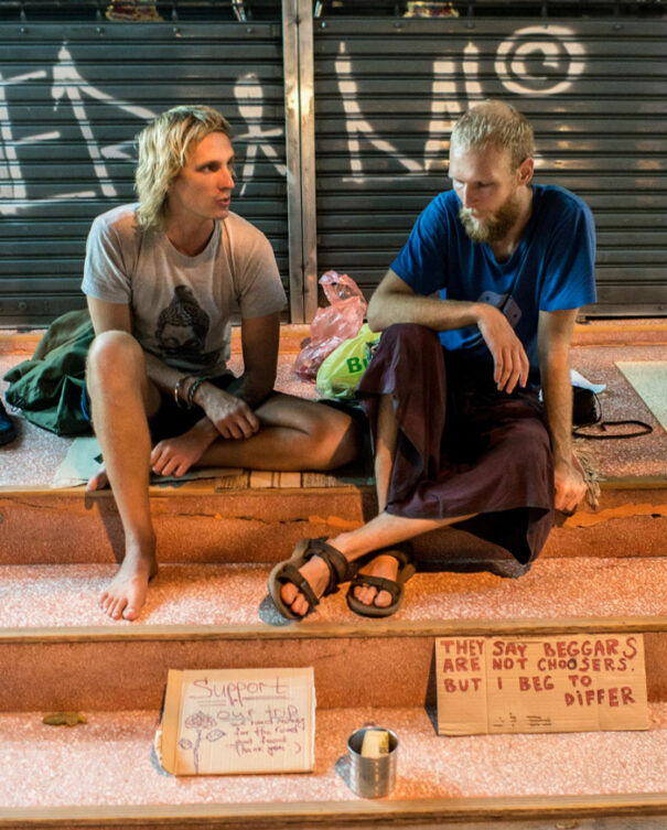 40 Of The Most Ignorant And Rude Behaviours Exhibited By Tourists ...