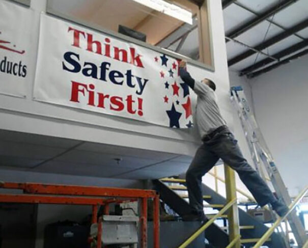 40 Ironic Photos That Seem To Prove The Universe Has A Sense Of Humour ...