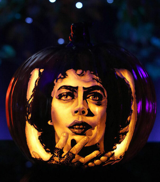 40 Impressive Displays Of Pumpkin Carving Skills | DeMilked