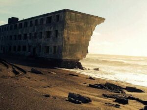 25 Buildings With Such Dark Vibes, They Could Be Straight Out Of A ...