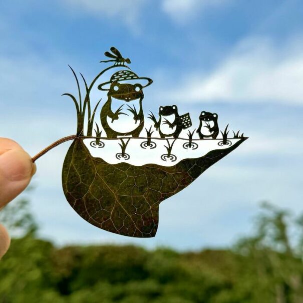 Japanese Artist Cuts Delicate Designs Into Leaves, Here Are His 30 Best ...
