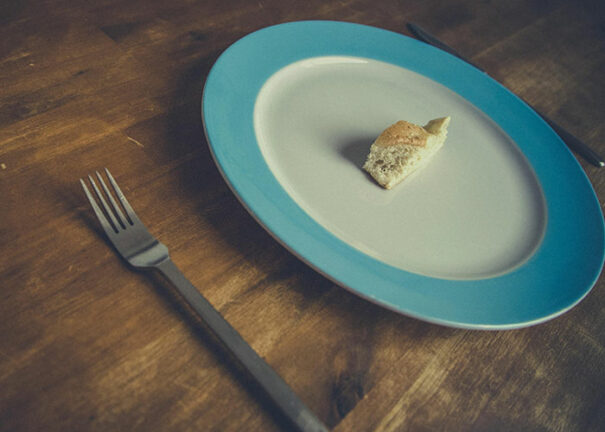 “Overprotectiveness”: 40 Toxic Things People Romanticize | DeMilked