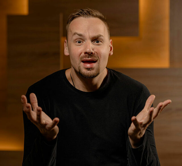 25 Times People Realized Their Friend Behaved Shamefully In Public ...