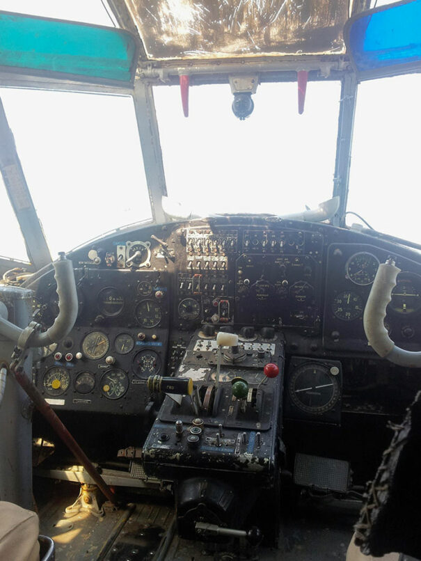 A Peek Inside 30 Worker’s Unusual Vehicle Cabin Interiors | DeMilked