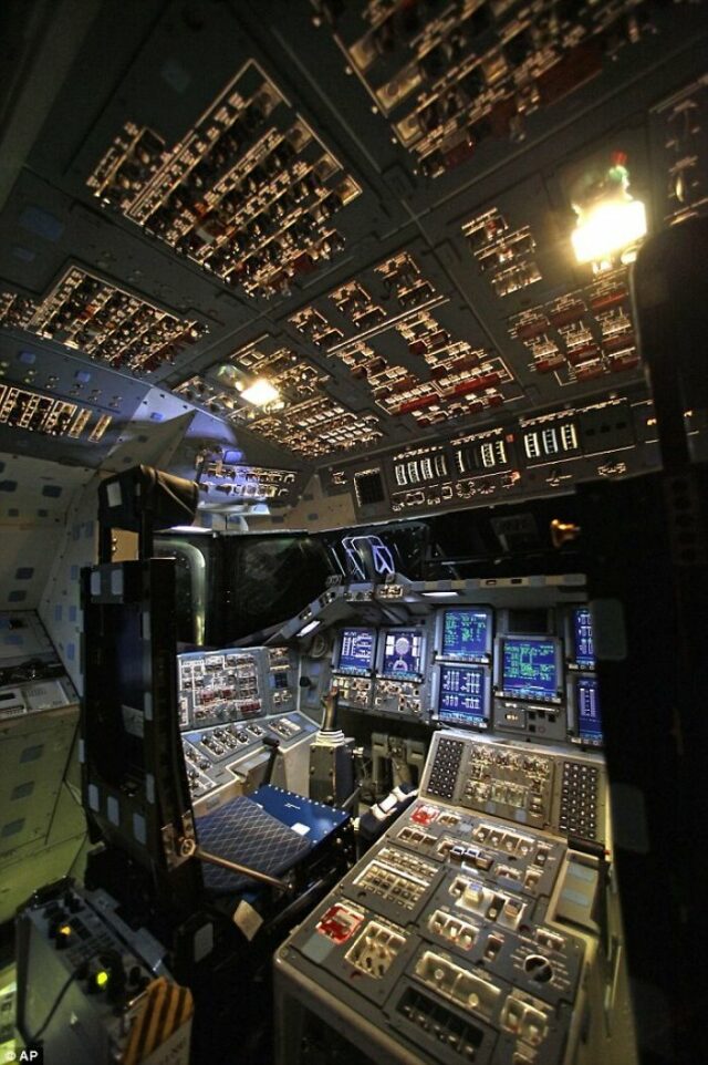 A Peek Inside 30 Worker’s Unusual Vehicle Cabin Interiors | DeMilked