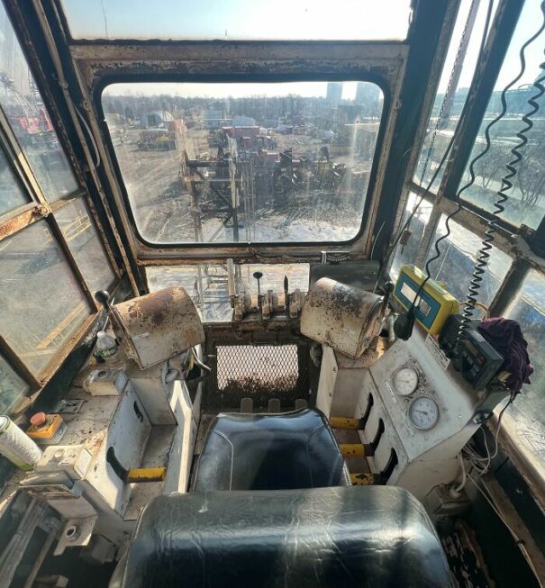 A Peek Inside 30 Worker’s Unusual Vehicle Cabin Interiors | DeMilked