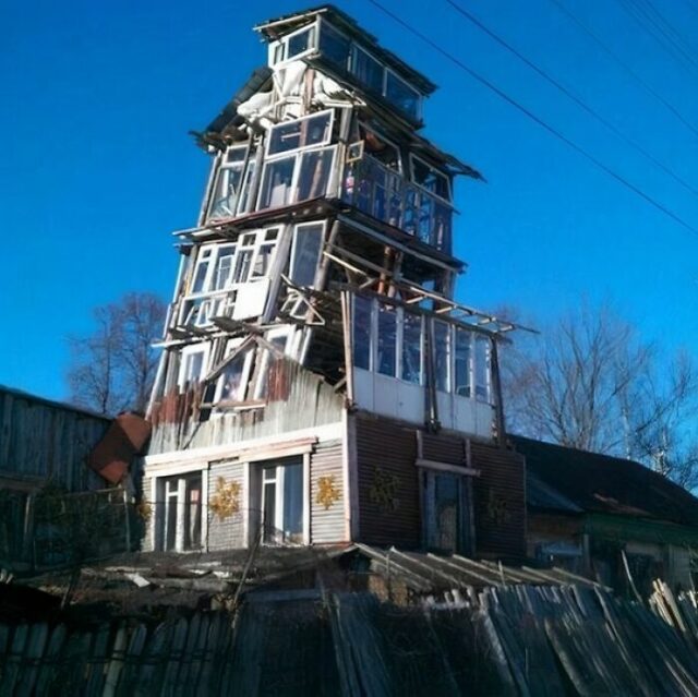 25 Of The Worst Building Designs By Architects | DeMilked