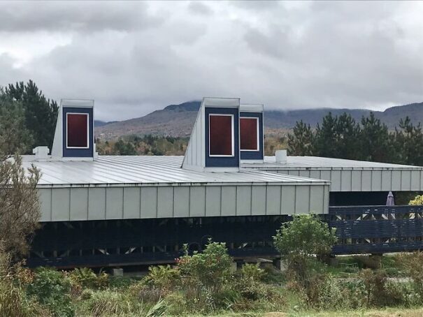 25 Of The Worst Building Designs By Architects | DeMilked