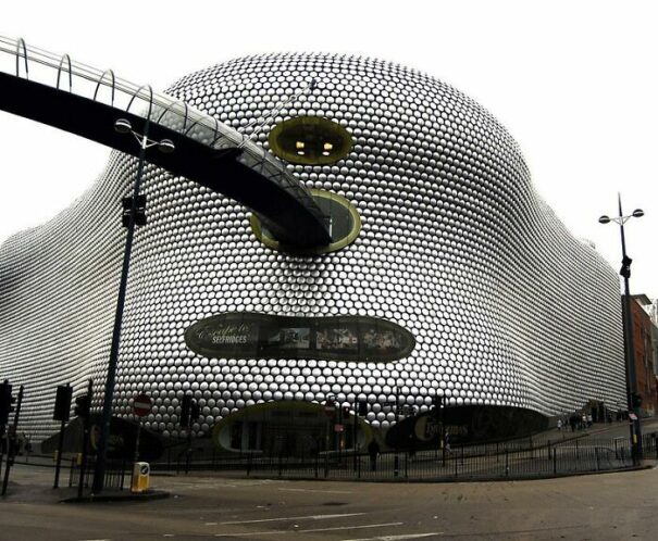 25 Of The Worst Building Designs By Architects | DeMilked