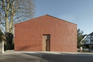 25 Of The Worst Building Designs By Architects | DeMilked