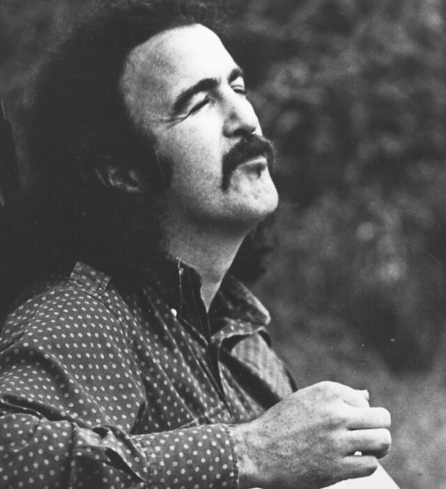 20 Celebs Who Vanished Without A Trace | DeMilked