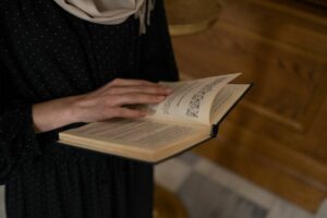 “Haunting Deathbed Confessions”: 40 People Share Their Personal Stories ...