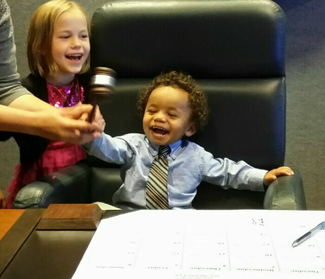 40 Moving Photos Of Children Finally Being Adopted | DeMilked
