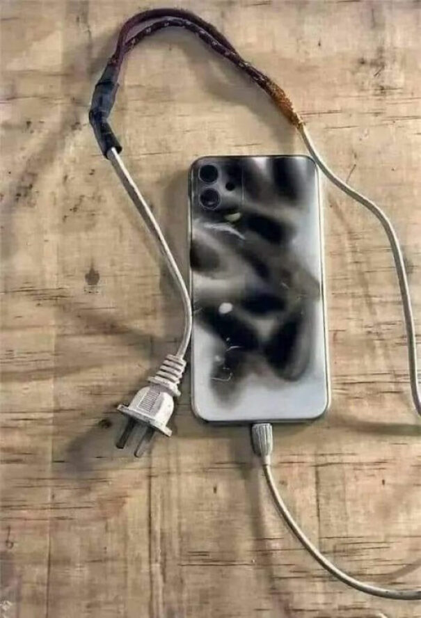 40 Of The Funniest Computer Fails Tech Support Have Dealt With | DeMilked