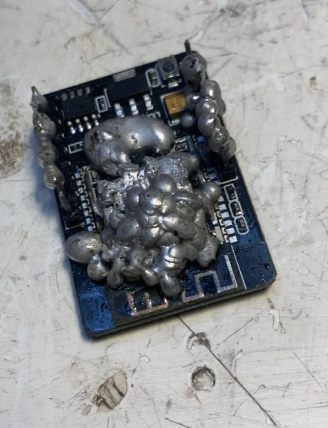 40 Of The Funniest Computer Fails Tech Support Have Dealt With | DeMilked