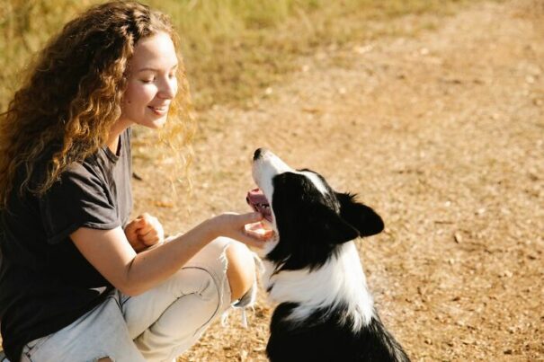 25 Subtle Ways To Tell If Someone Is Genuinely A Good Person | DeMilked