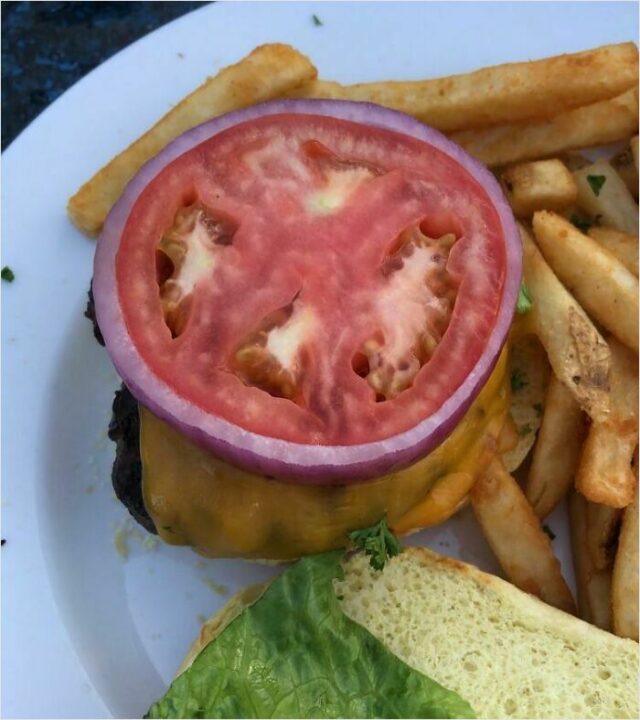 35 Photos Of Things That Randomly Came Together To Make A Perfect Fit ...