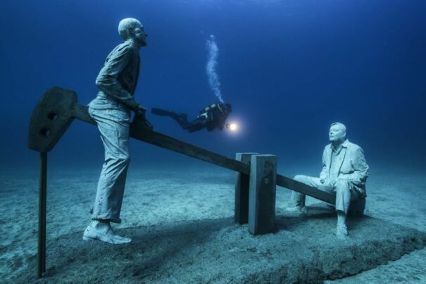 10 Stunning Underwater Installations By Jason DeCaires Taylor, Sculptor ...