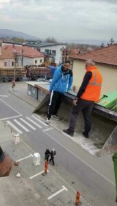 25 Confusing Photos Which Prove That Perspective Matters | DeMilked